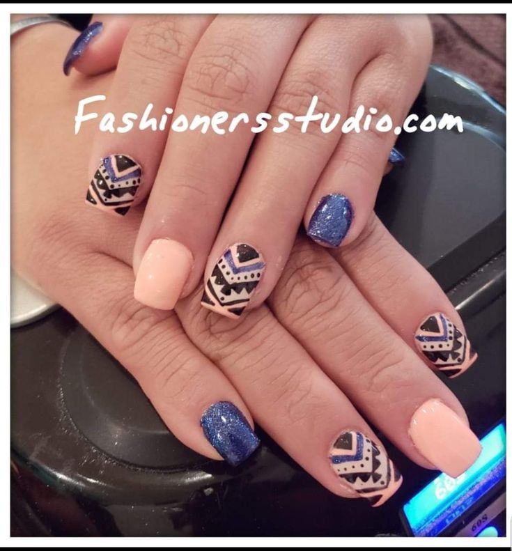 Color Melon en Uñas Con Diseños De Mandalas 【IDEAS E IMÁGENES】