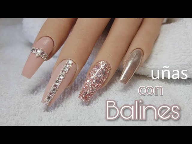 Diseño De Uñas Con Balines Y Cristales 【IDEAS E IMÁGENES】