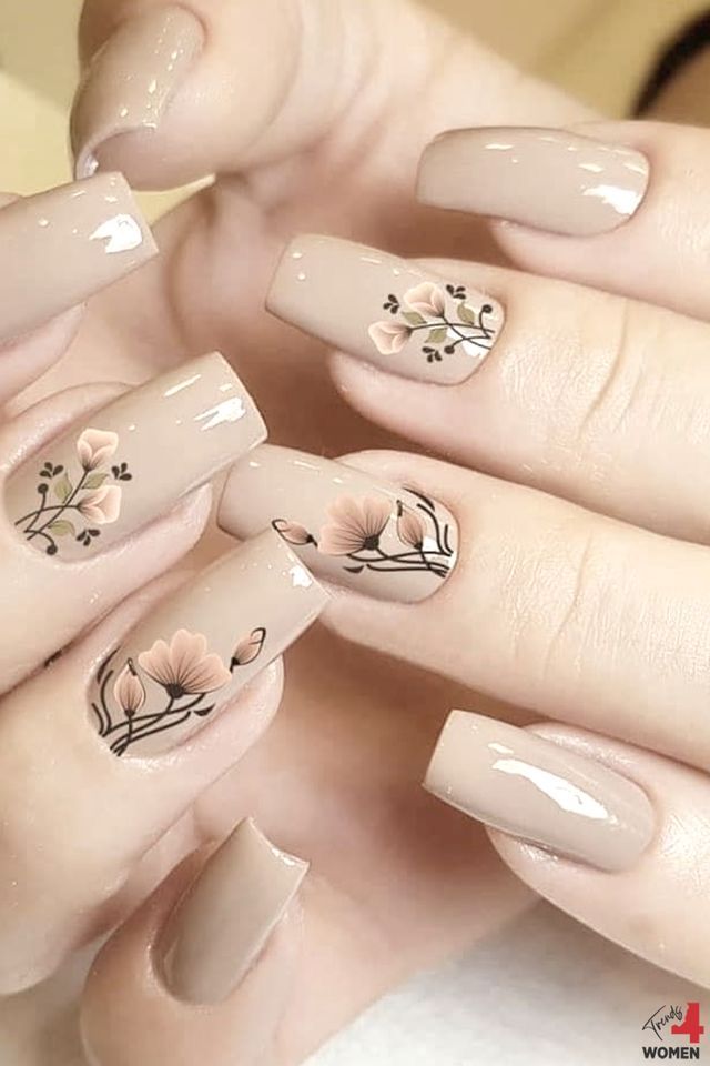 Diseño De Uñas Elegantes Beige 【IDEAS E IMÁGENES】