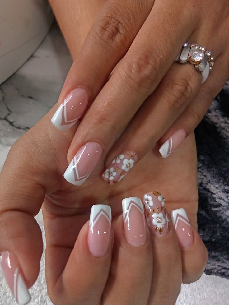 Diseño De Uñas Frech 【IDEAS E IMÁGENES】