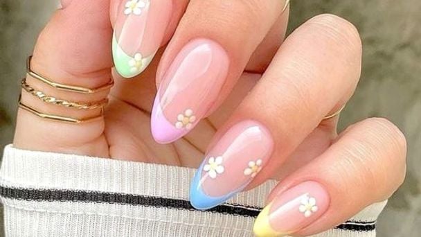 Diseño De Uñas Frech 【IDEAS E IMÁGENES】