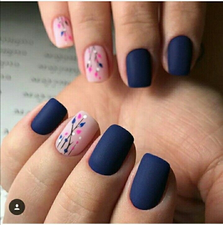 Diseños De Uñas Con Gelish en Mate Azul Marino 【IDEAS E IMÁGENES】