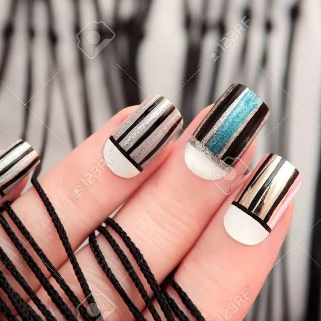 Diseños De Uñas en Forma De Tenis O Lapiz 【IDEAS E IMÁGENES】