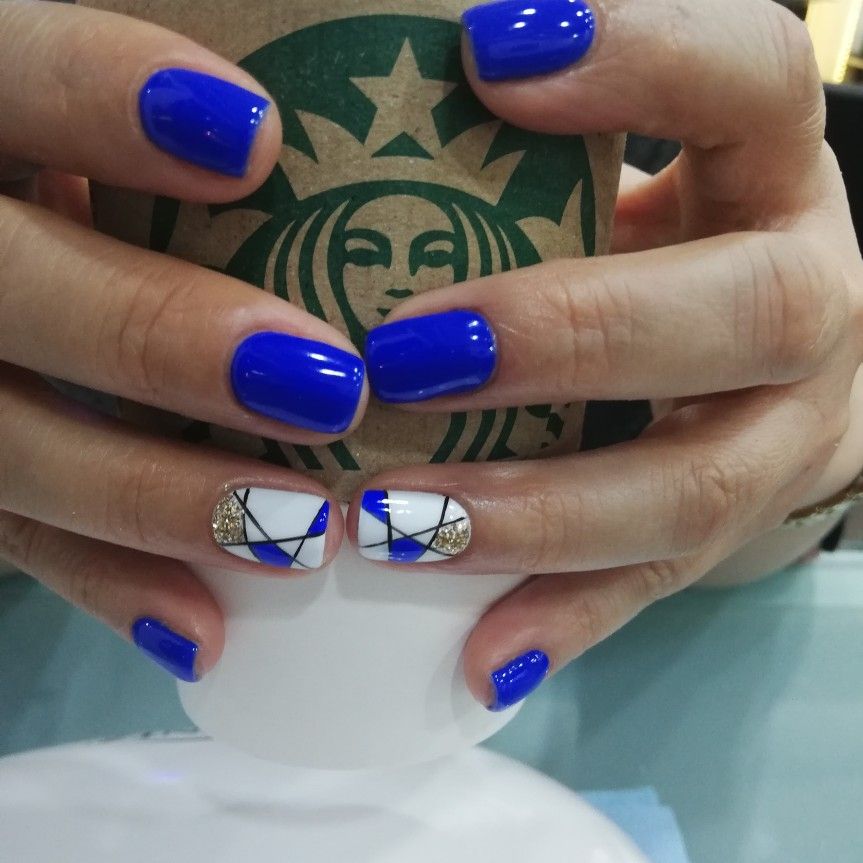 Diseños De Uñas en Gelish Color Azul 【IDEAS E IMÁGENES】
