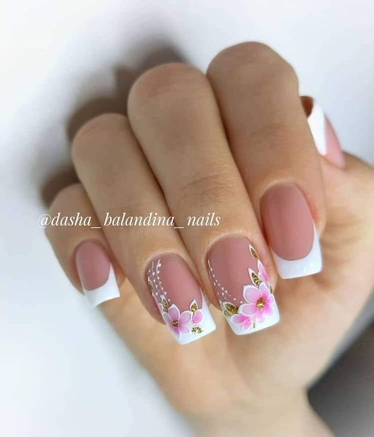 Diseños De Uñas Minimalistas Rosa 【IDEAS E IMÁGENES】